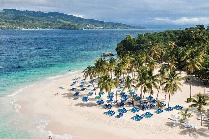 Experience Full Day Tour of Tropical Bliss at Isla Saona - Exploring the Itinerary in Detail