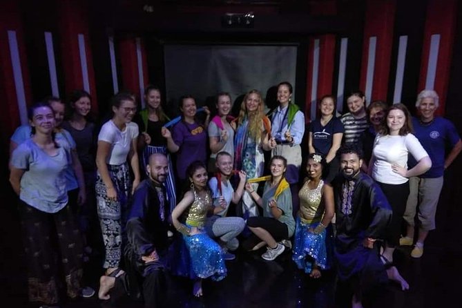 Experience Half-Day Bollywood Tour with Meal - Who Should Consider This Tour?