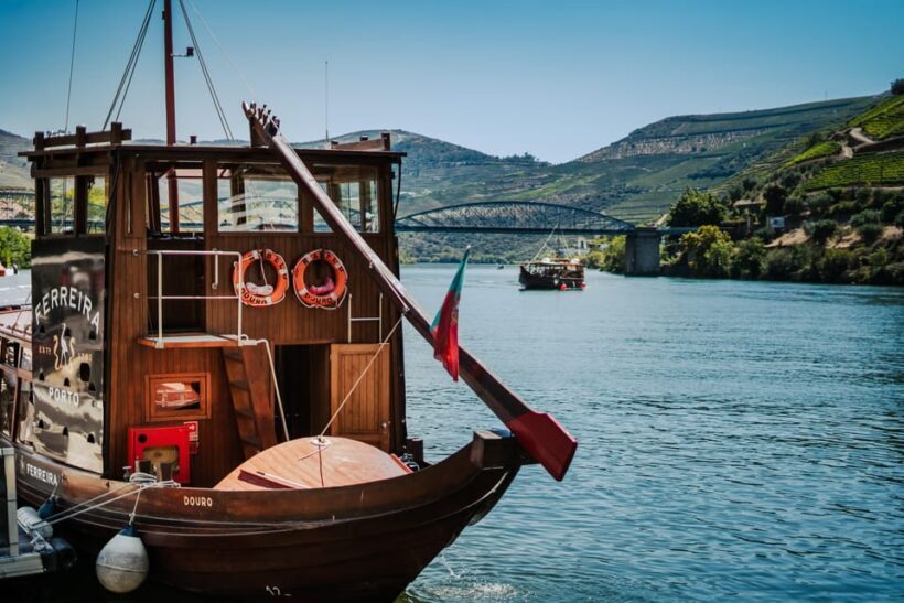 Experience in Pinhão: Wine Tasting, Lunch and Rabelo Boat - The Itinerary Breakdown