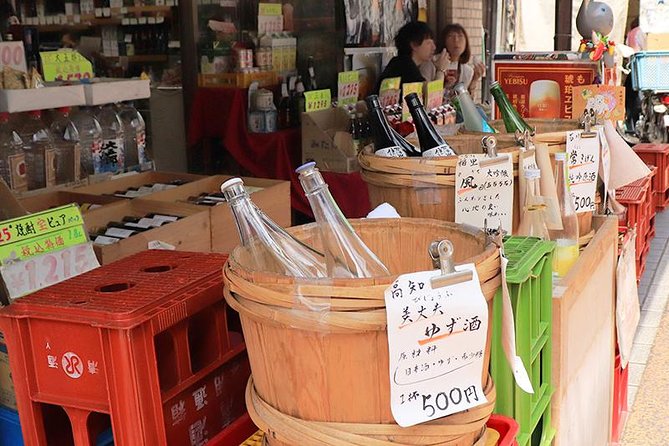 Experience Old Local Tokyo & Traditional Food in Yanaka Ginza - Key Points