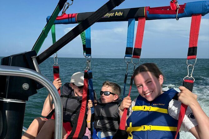 Experience Parasailing in Sarasota - Introduction: What’s the Sarcasm-Free Lowdown?