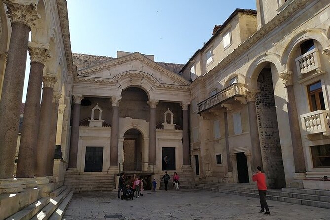 Experience Split With Local Professional Historian - Small Group - Convenient Meeting Point and Tour Duration