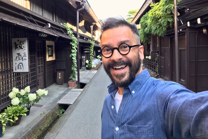 Experience Takayama Old Town 30 Minutes Walk - Exploring the Charming Narrow Streets of Takayama