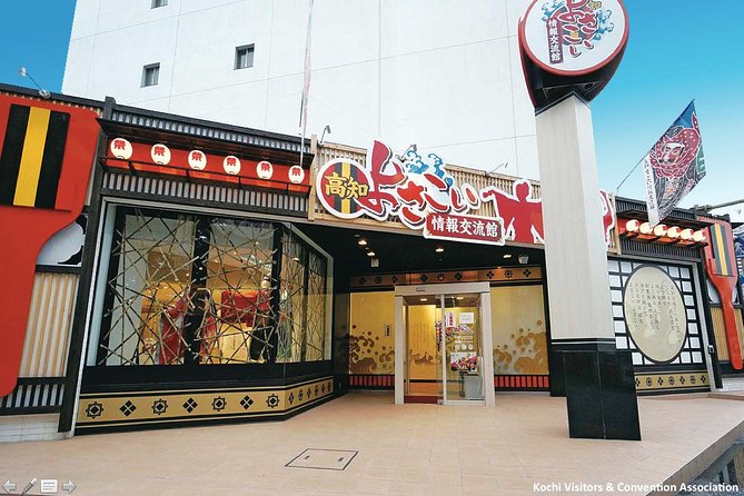 Experience the Energy of Kochi: Sunday Market Tour Includes Kochi Castle - Savoring Local Culinary Delights