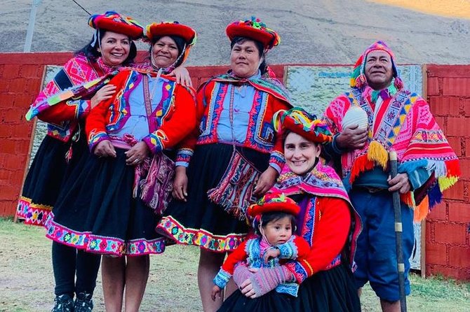 Experience the Magic of Andean Textiles: Weaving Workshop - Cusco - Guides and Community Engagement