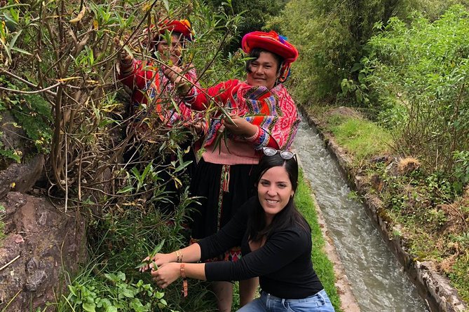 Experience the Magic of Andean Textiles: Weaving Workshop - Cusco - Exploring Plant-Based Dyes