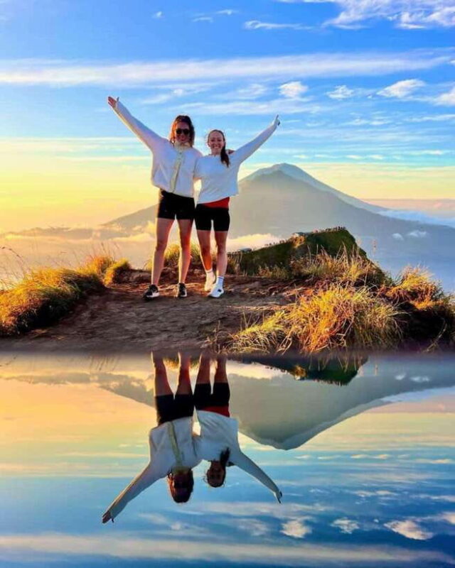 Experience the Majestic Mounth Batur Sunrise Trekking - Key Points