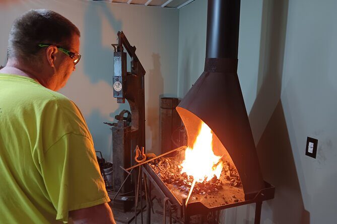 Experience to Forge a Railroad Spike Knife in Ferry Township - A Close Look at the Experience in Ferry Township