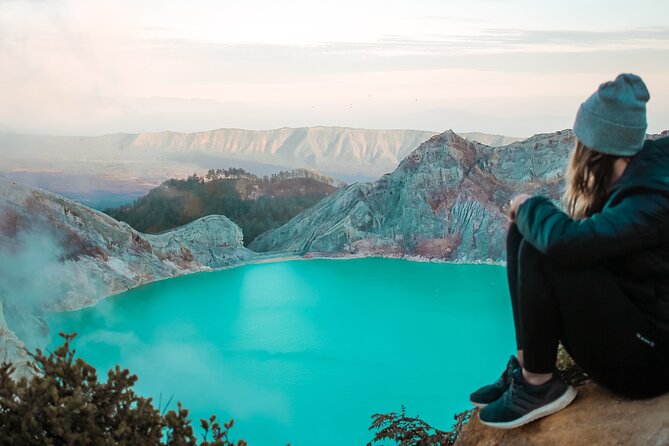 Explore 3 Best spot of East Java : Tumpak sewu - Bromo - Ijen - Authentic Experiences and Highlights