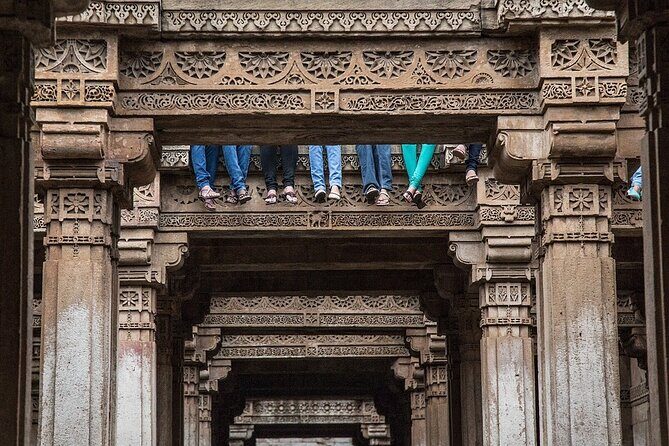 Explore Ahmedabad Spiritual Sites - A Private Tour with Akshardham Temple& Lunch - The Sum Up