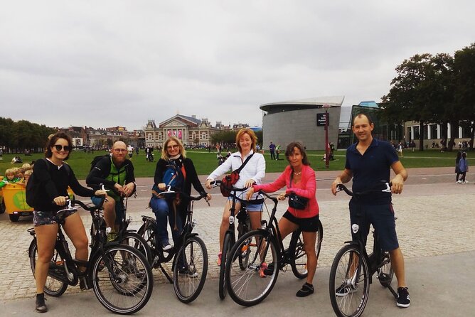 Explore Amsterdam by Bike in the Company of a French Local Guide - Discovering Amsterdams Cycling Culture
