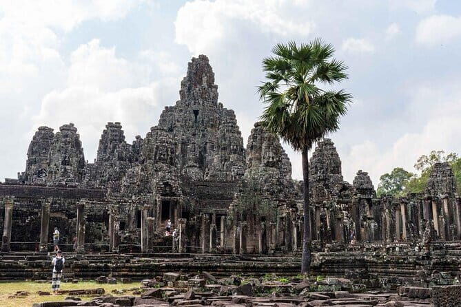 Explore Angkor Sunrise Spectacle a Full Day Temples Tour - What Travelers Say