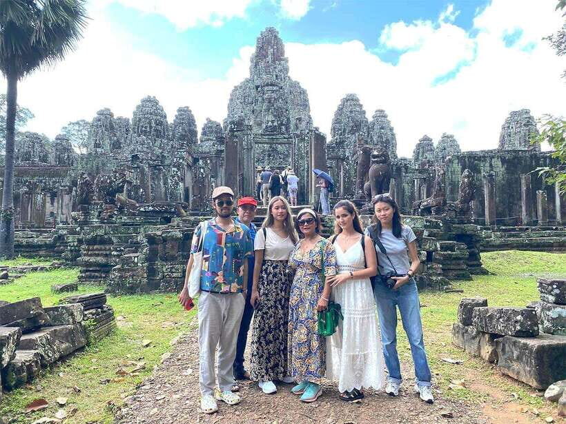 Explore Angkor Temple With Tour Guided - Key Points