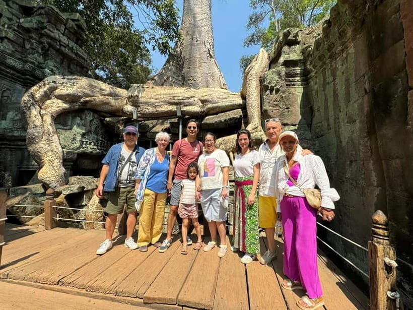Explore Angkor Tour with Sunset - Lunch Break: Local Flavors and Tastes