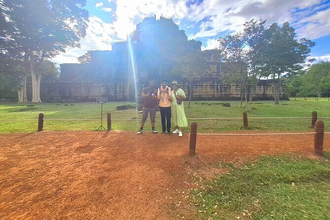 Explore Angkor Tour with Sunset - Small Group (Join-in Tour) - Exploring the Temples: What to Expect