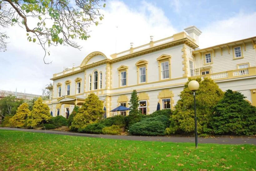Explore Aucklands Fine Arts Heritage  Private Tour by Car - Key Points