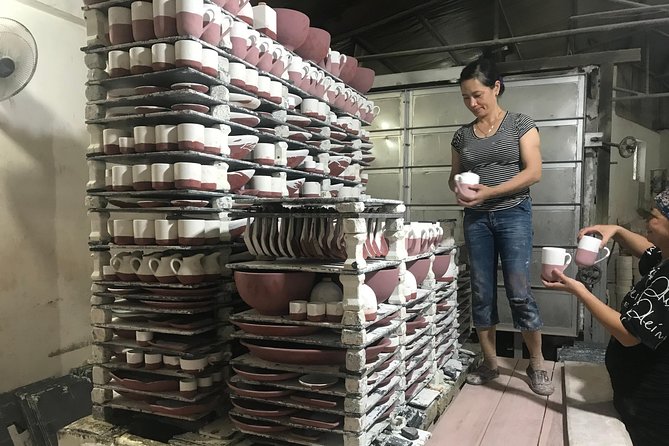 Explore Bat trang village & Ceramics factories with local guide - An In-Depth Look at the Tour