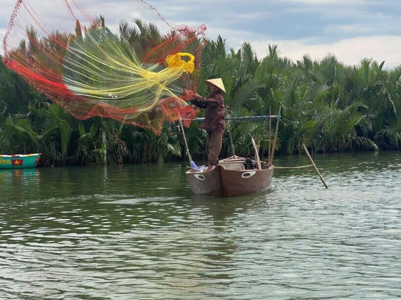 Explore Bay Mau Coconut Jungle & Hoi An Old Town with Dinner - Who Should Consider This Tour?