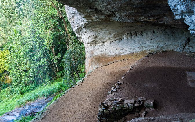 Explore Belilena Cave from Colombo - Exploring Colombo as a Starting Point