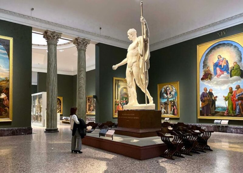 Explore Brera Gallery & Guided Walk in Brera District - Key Points