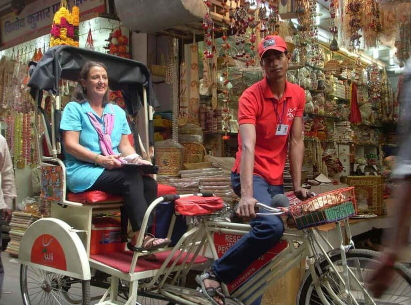 Explore Chandni Chowk: Old Delhi Private Tuk Tuk & Food Tour - Exploring Chandni Chowk: A Genuine Journey Through Old Delhi
