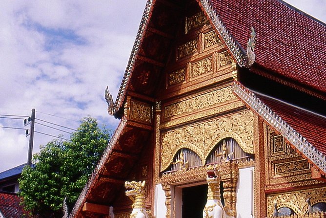 Explore Chiang Rai: City and Temples Experience - The Experience and Atmosphere