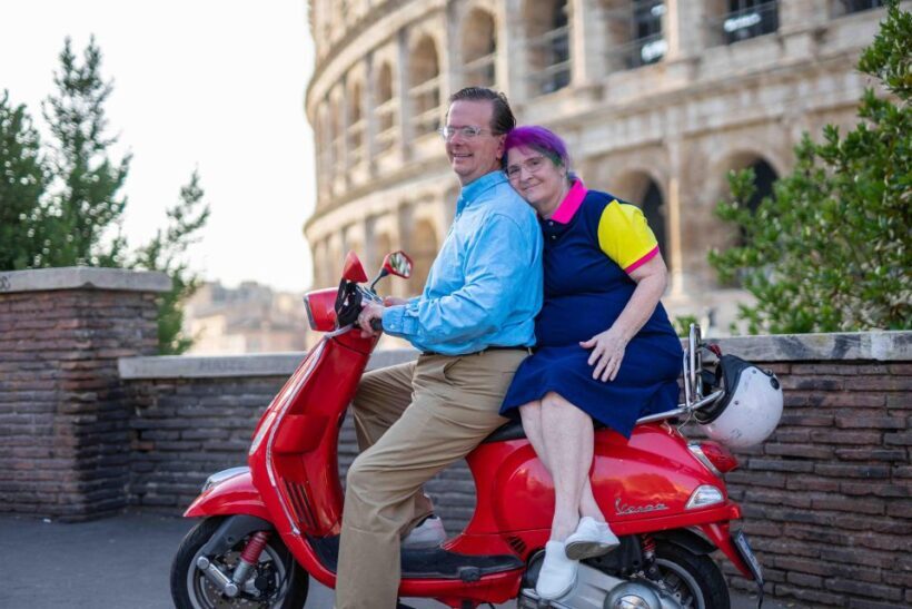 Explore city on Vespa with Professional Photographer - FAQ