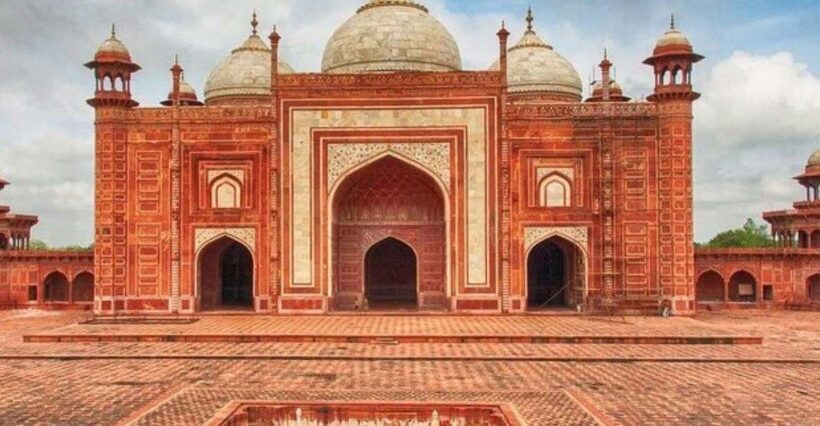 Explore Delhi City Tour With Guide - Practical Details and Value