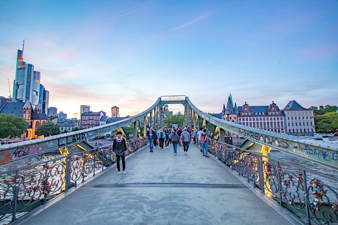 Explore Frankfurt in 60 Minutes With a Local - Personalized Tour Experience