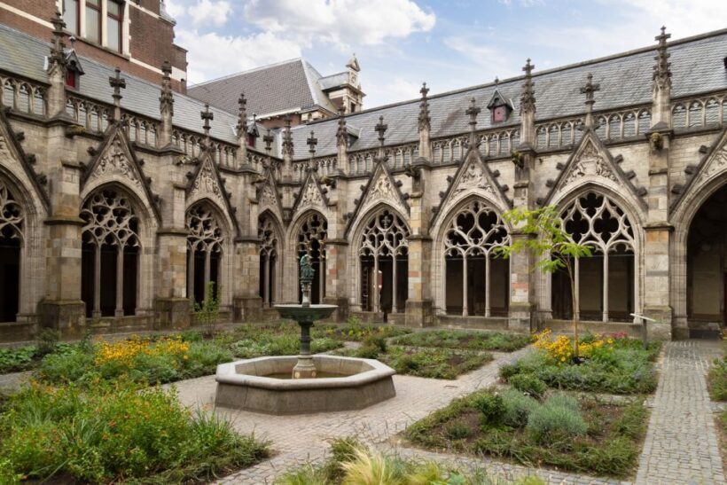 Explore Gems of Utrecht Walking Tour for Couples - FAQs
