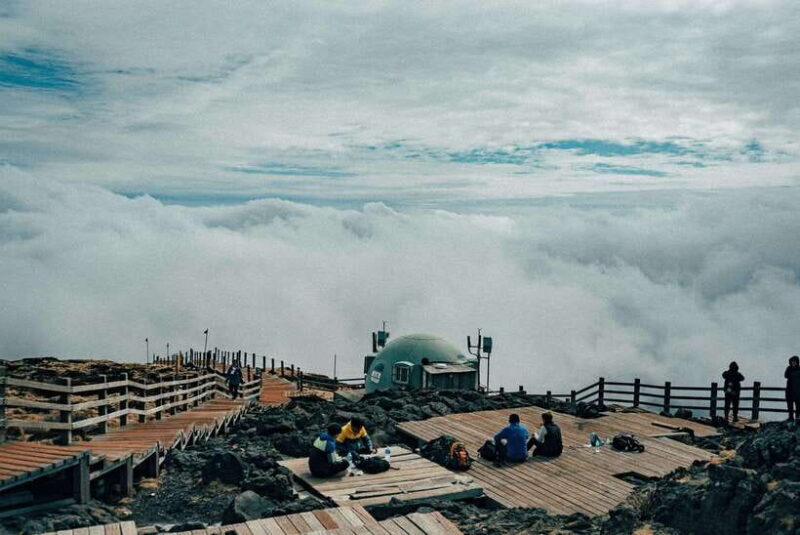 Explore Hallasan:Yeongsil Course Hiking Experience(Beginner) - The Itinerary in Detail