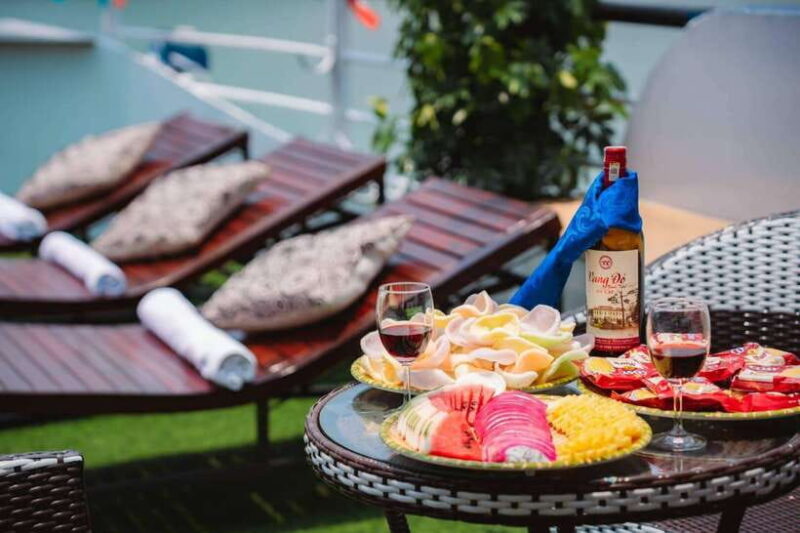 Explore Halong Bay on the BEST Day Cruise with Kayak & Lunch - Key Points