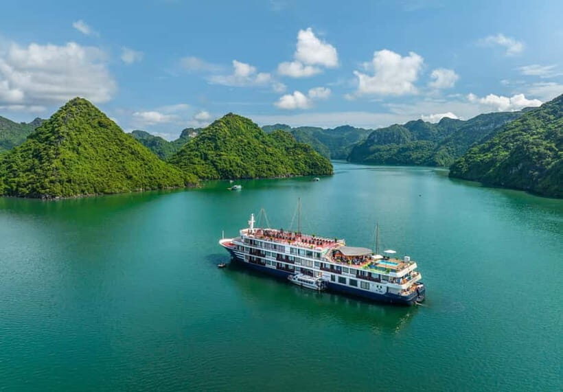 Explore Halong&Lan Ha Bay 5* cruise, classy-bathtub-balcony - An In-Depth Look at the Experience