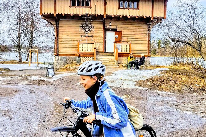 Explore Happiest Helsinki: Bike/Ebike: BBQ, Sauna, Forest, &Parks - Experience the Relaxation of a Traditional Sauna