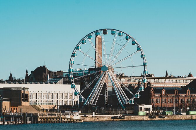 Explore Helsinki in Portuguese with a PRIVATE guide - Helsinki Cathedral: The City’s Iconic Face