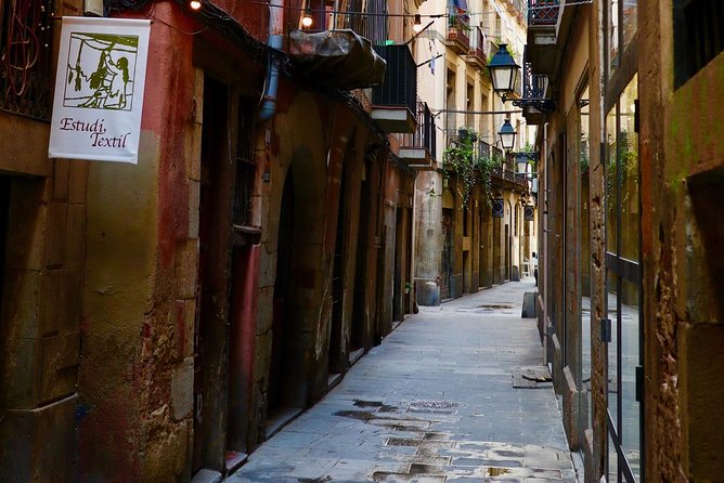Explore Hidden Streets of Barcelona With a Local - Experiencing the Authentic Side of the City Through Local Insights