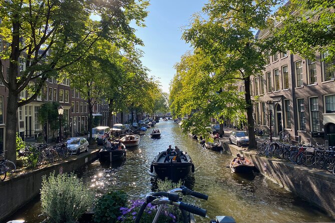 Explore Hidden Streets With Friends - The Perfect Small-Group Experience