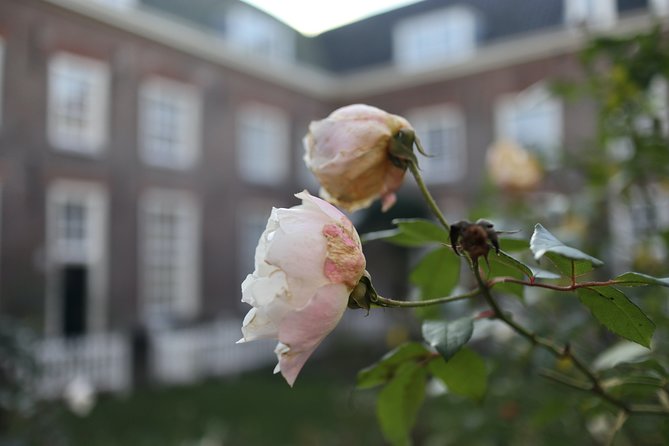 Explore hidden streets with friends - Private Tour - Final Thoughts