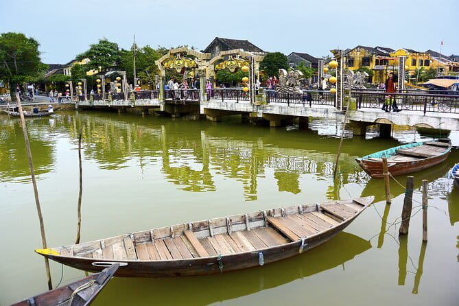 Explore Hoi An Ancient Town and Coconut Village with Dinner - Deep Dive into the Experience