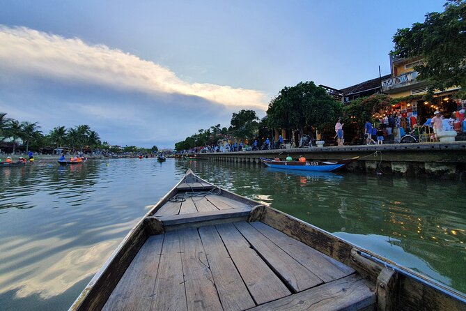 Explore Hoi An and Da Nang by private tour with local guide - What the Tour Offers at a Glance