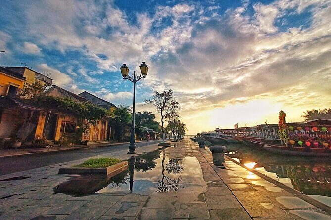 Explore Hoi An city or Da nang city with local guide - Who Should Consider This Tour?