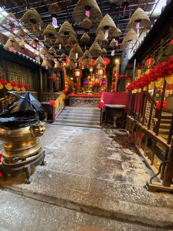 Explore Hong Kong Island: Local Cultures & History & Taste - The Sum Up
