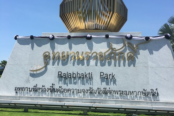 Explore Hua Hin and Surroundings with Private Guide for half day - Who Should Consider This Tour?