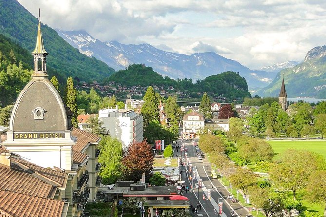 Explore Interlaken in 60 minutes with a Local - Key Points