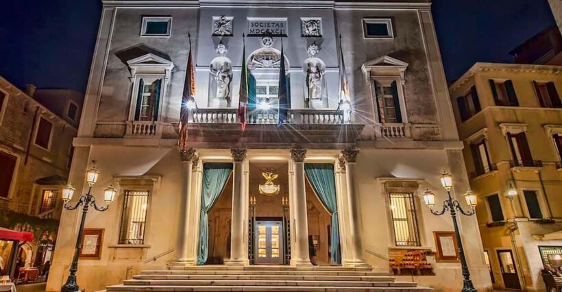 Explore La Fenice: Iconic Operas and Modern Masterpieces - Key Points