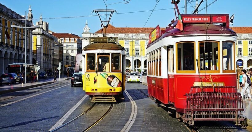 Explore Lisbon: Best of the City in a half day Tour - Key Points