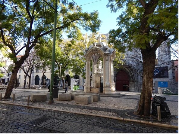 Explore Lisbons Art and Culture with a Local - An In-Depth Look at the Lisbon Art and Culture Tour