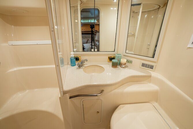 Explore Miami on a beautiful 45' Yacht - The Sum Up: Who Should Book This Miami Yacht Tour?