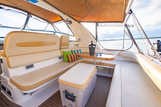 Explore Miami on a beautiful 45' Yacht - FAQs