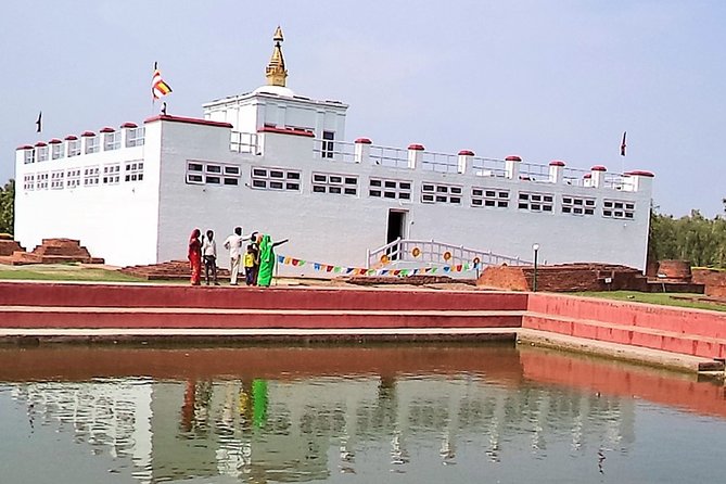 Explore Nepal In A Week  7 Days - Wildlife Encounters in Chitwan